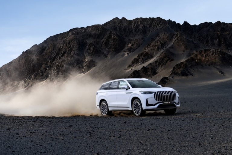 Jaecoo 8 SHS-PHEV llegará a Chile con +1.000 km de autonomía - AutoMujer